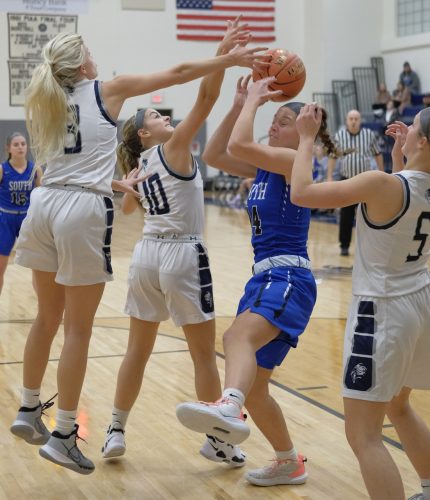 Casella ignites third-quarter surge as South girls defeat Muncy 37-25 ...